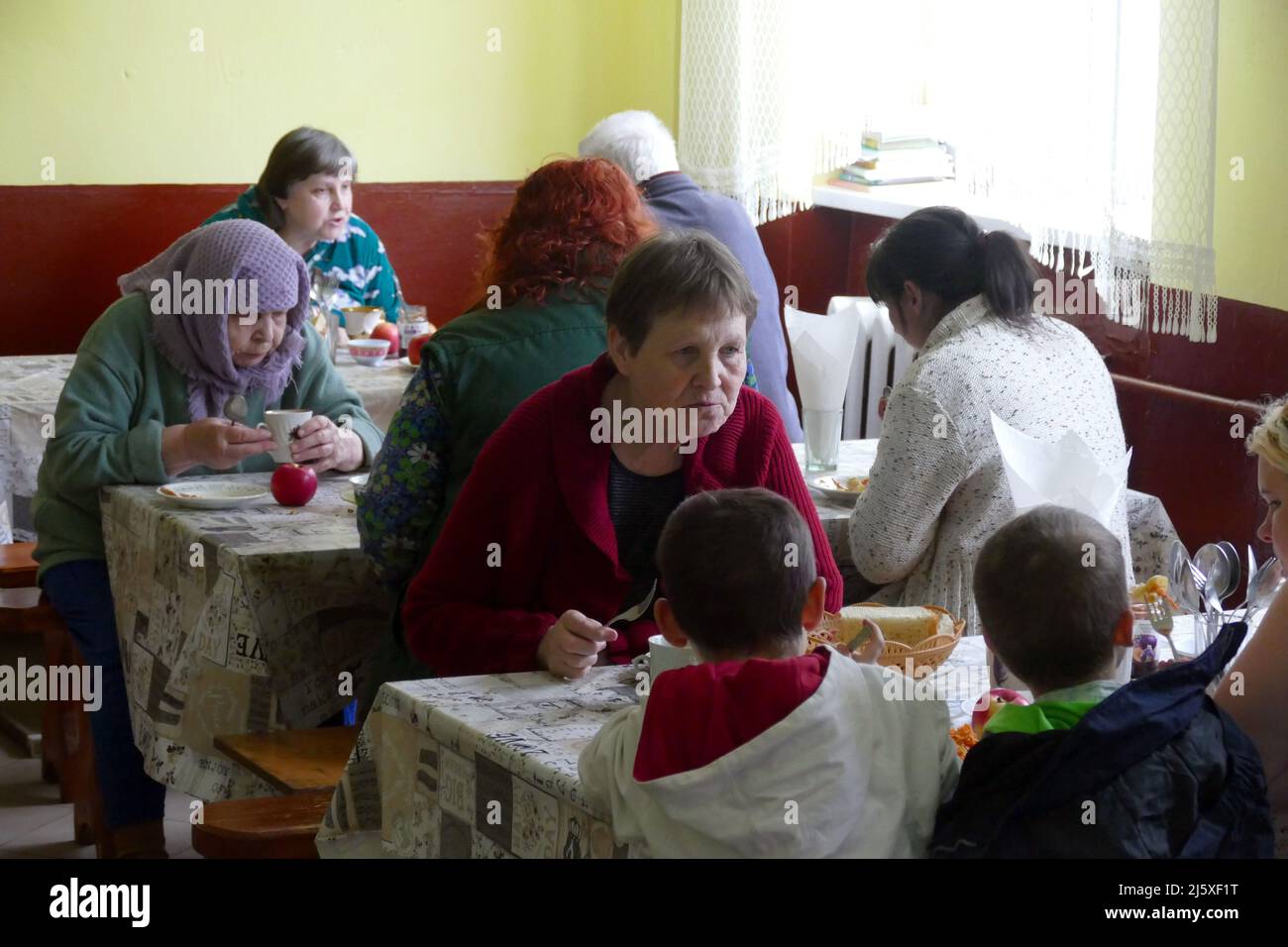 Schule kantine essen -Fotos und -Bildmaterial in hoher Auflösung – Alamy