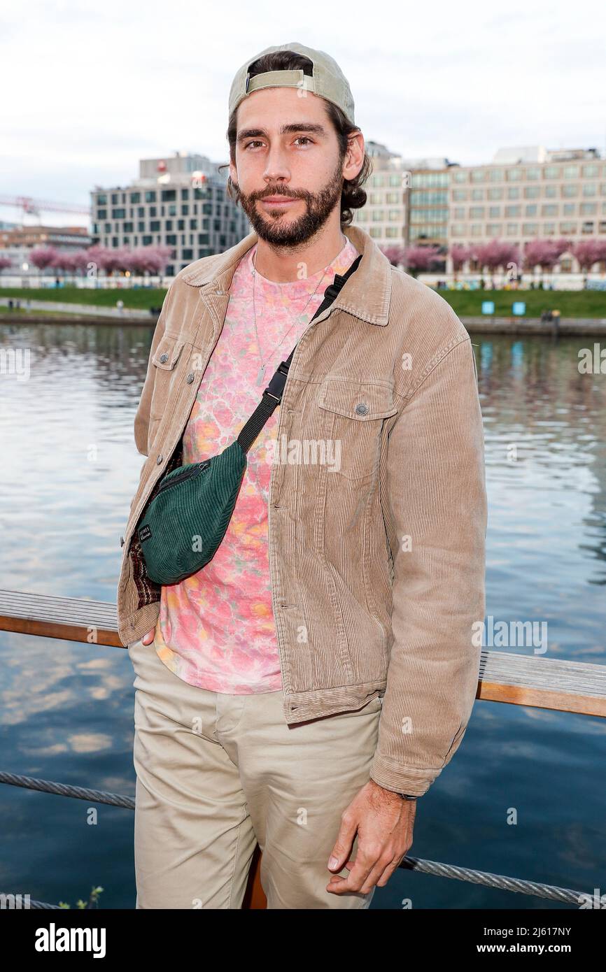 Berlin, Deutschland. 26. April 2022. Alvaro Soler kommt zum TikTok ...