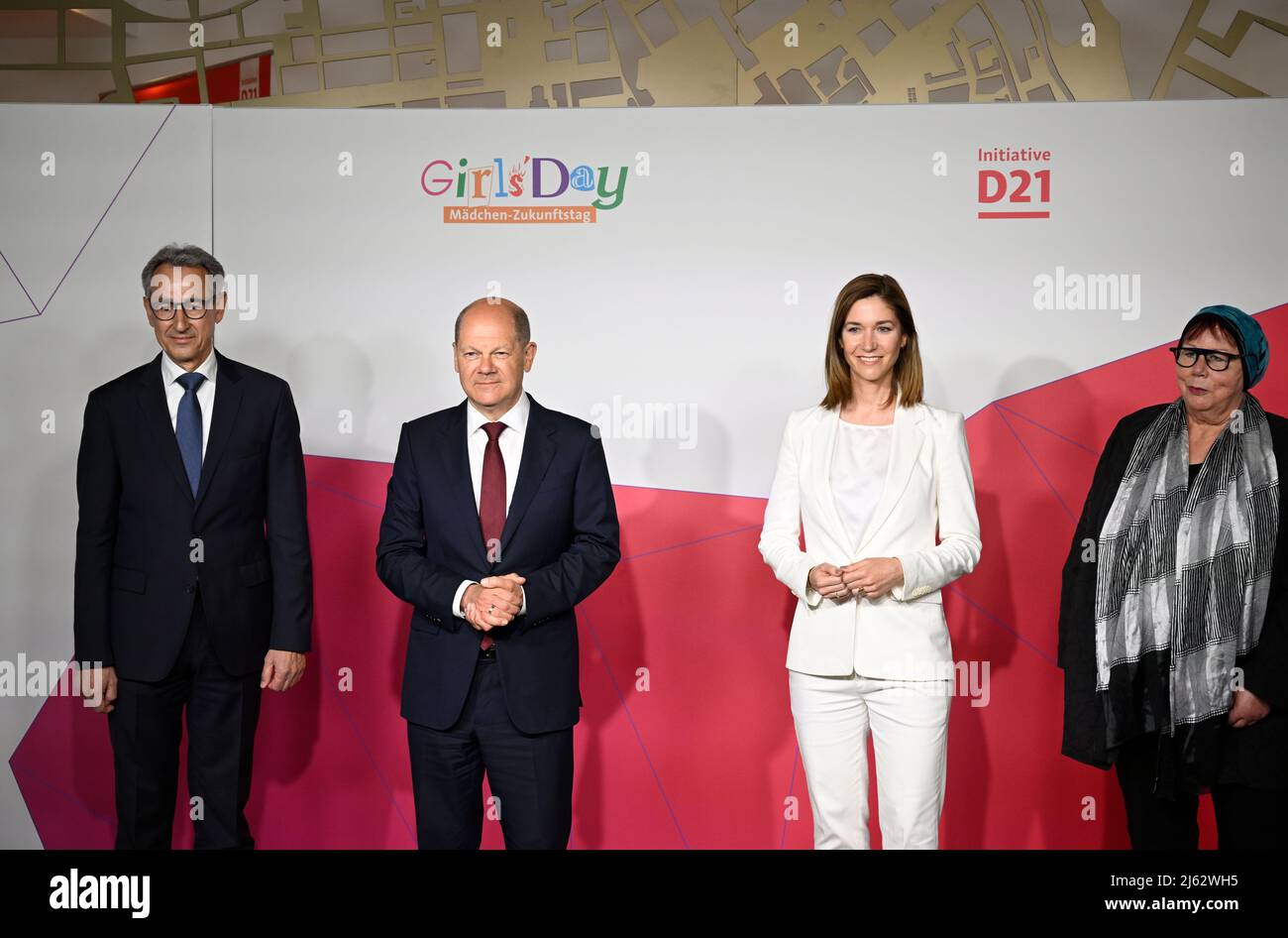 Lena sophie muller -Fotos und -Bildmaterial in hoher Auflösung – Alamy