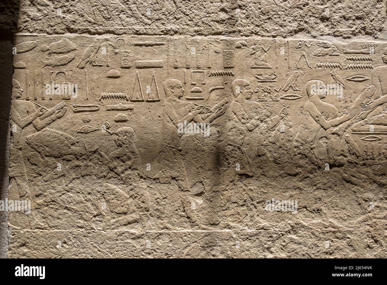 Reliefs, die im Archäologischen Komplex Sakkara (oder Saccara ...