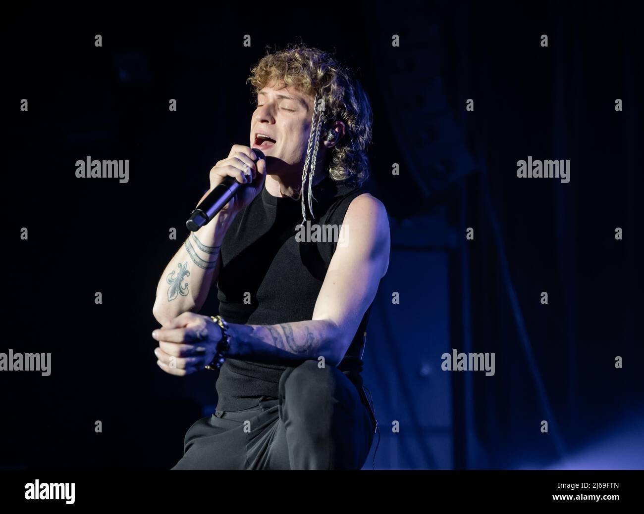 Drei Jahre nach der Plume Tour ist Filippo Maria Fanti aka Irama wieder ...