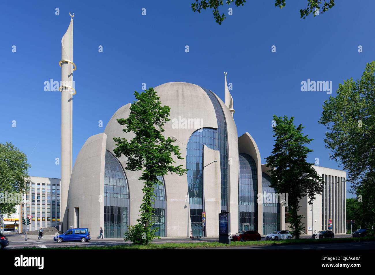 Cologne central mosque ehrenfeld -Fotos und -Bildmaterial in hoher ...
