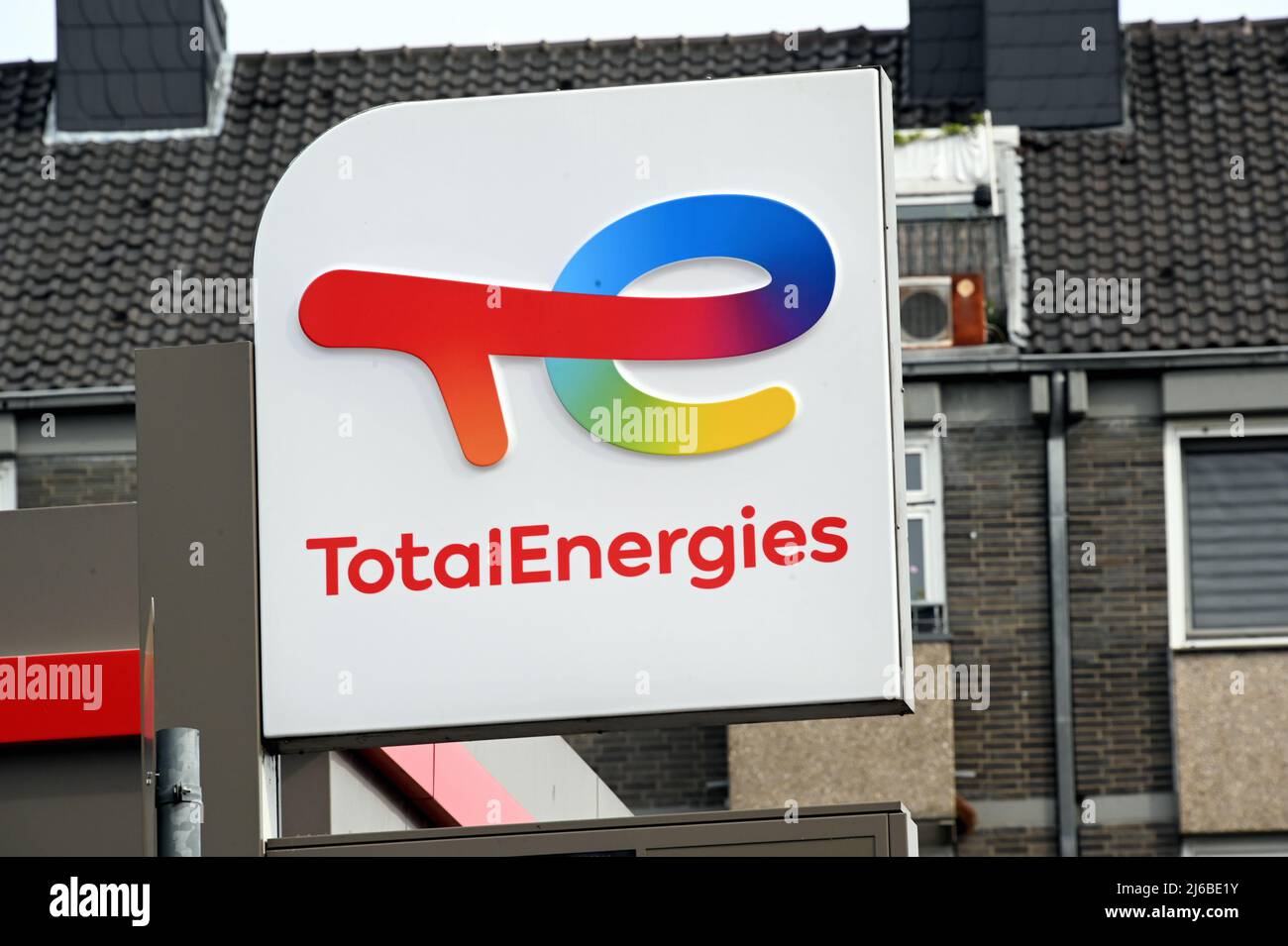 Totalenergies total tankstelle -Fotos und -Bildmaterial in hoher ...