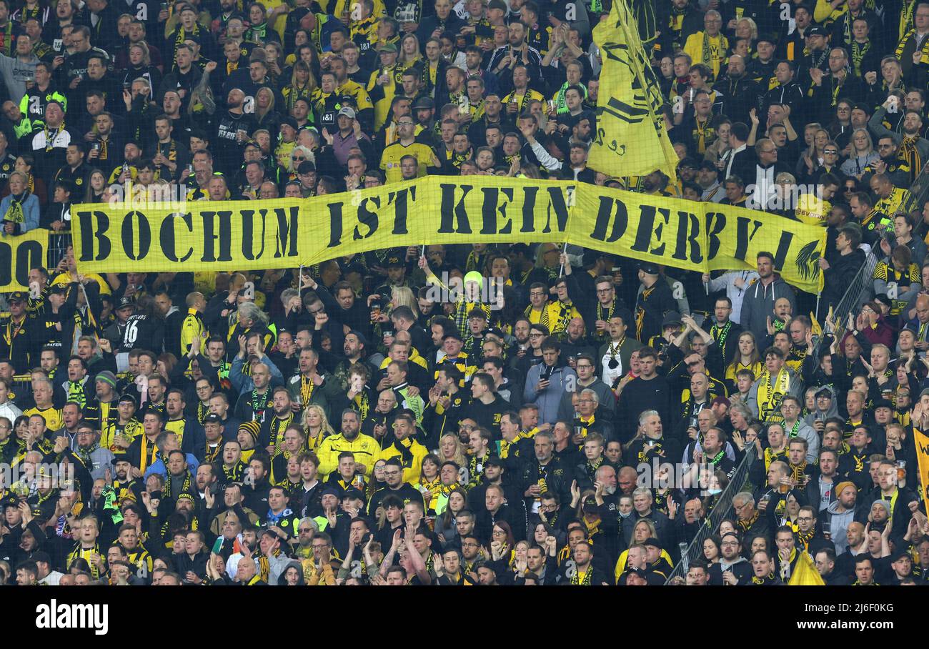 firo : 30.. April 2022, Fuvuball, Fußball, 1. Bundesliga, 1. Ligasaison 2021/2022, BVB ...