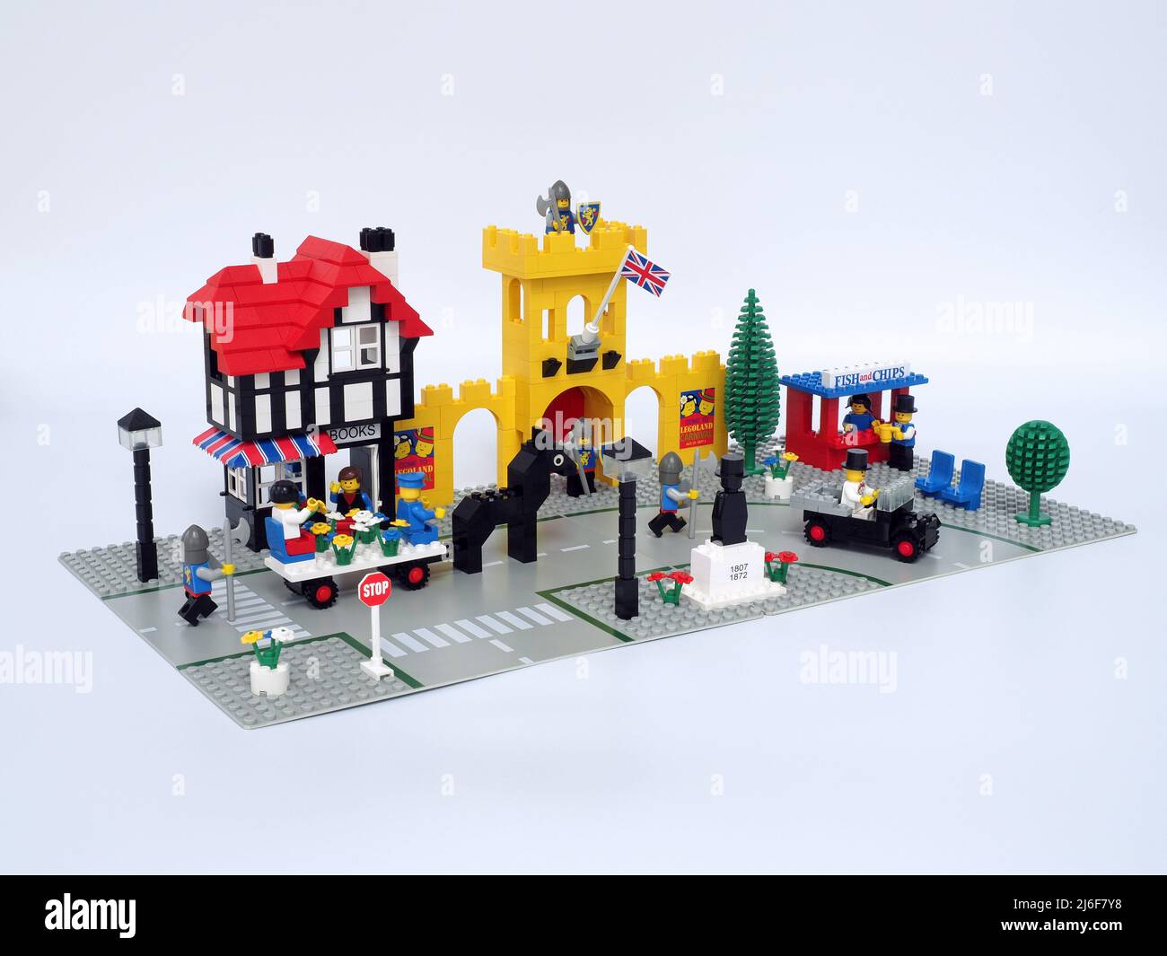 LEGO Classic Town Set 1592, genannt `Town Square - Castle Scene`, wurde ...