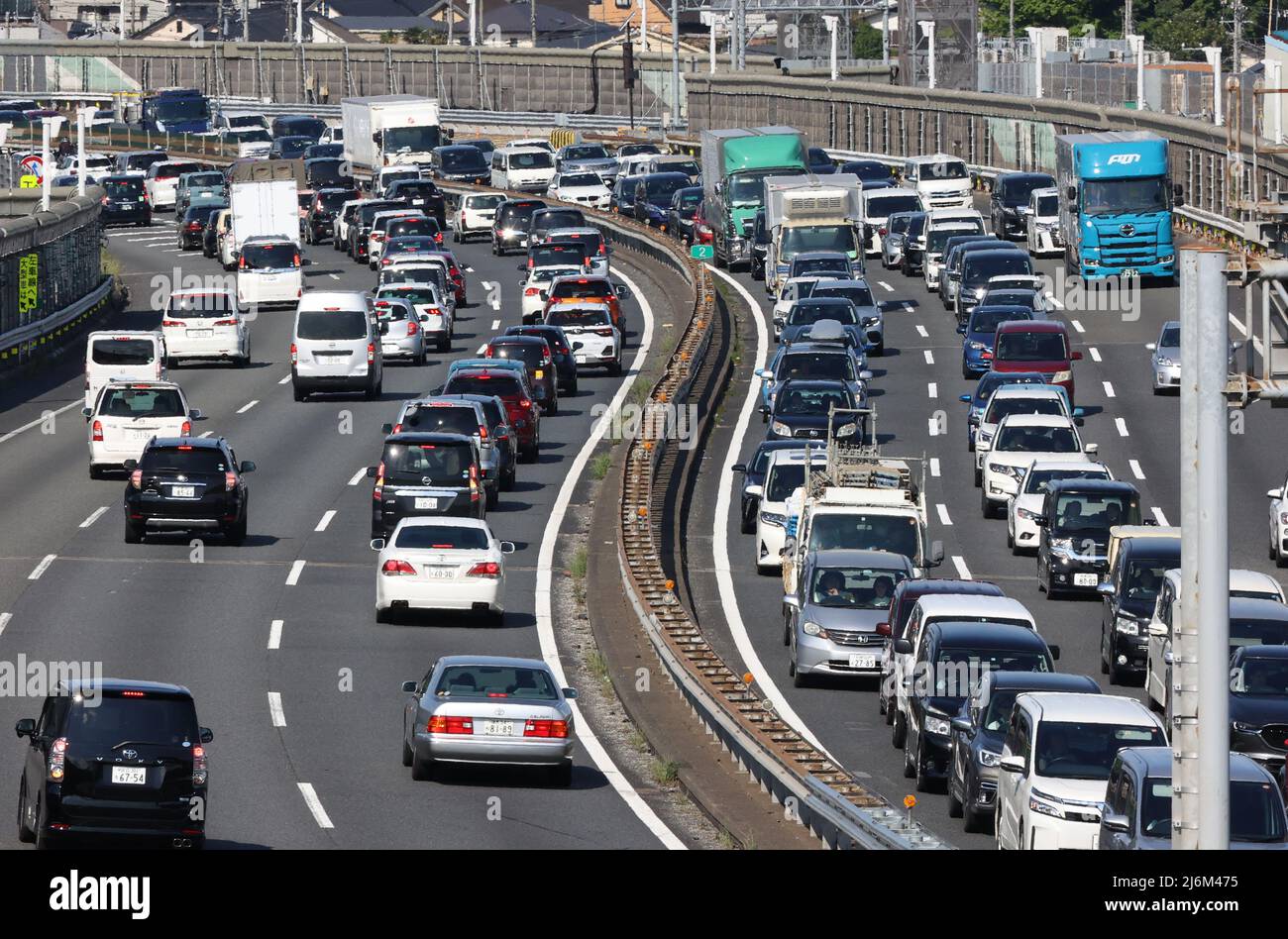 3. Mai 2022, Tokio, Japan - Autofahrer werden am Dienstag, den 3. Mai ...