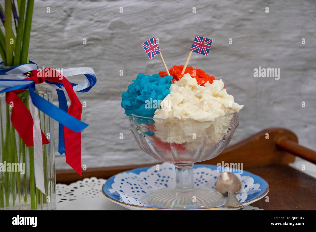 Queen Elizabeth II Platinum Jubilee Cream Sundae Street Party Food rot ...
