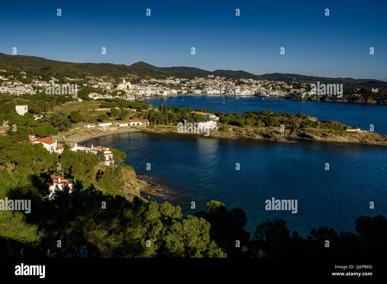 Spiaggia del villaggio -Fotos und -Bildmaterial in hoher Auflösung – Alamy
