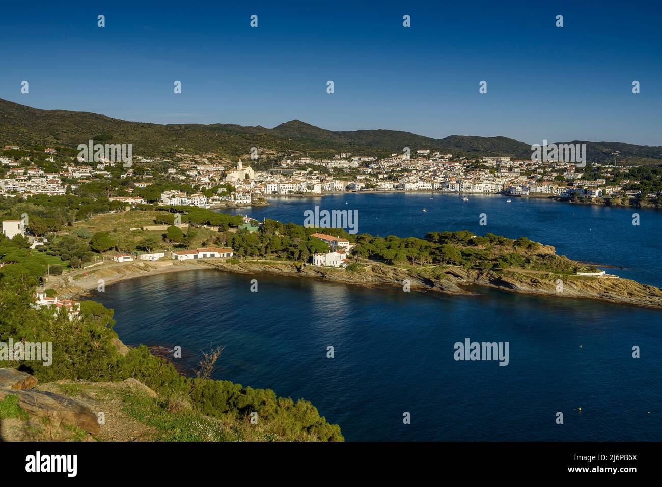 Spiaggia del villaggio -Fotos und -Bildmaterial in hoher Auflösung – Alamy