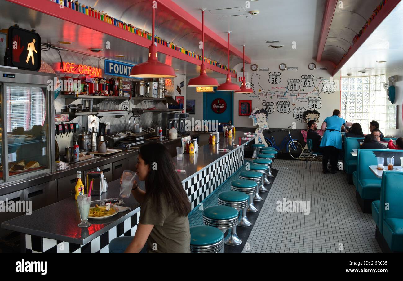 Ehemalige Philips Tankstelle, jetzt ein Restaurant an der Route 66 ...