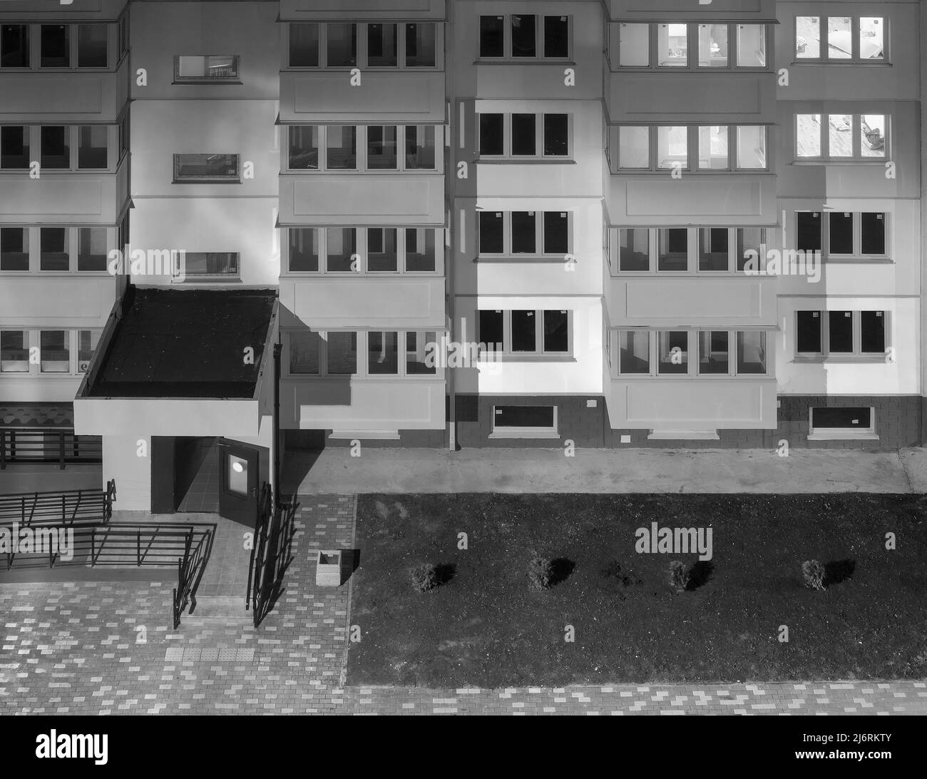 Wohnblock eingang -Fotos und -Bildmaterial in hoher Auflösung – Alamy