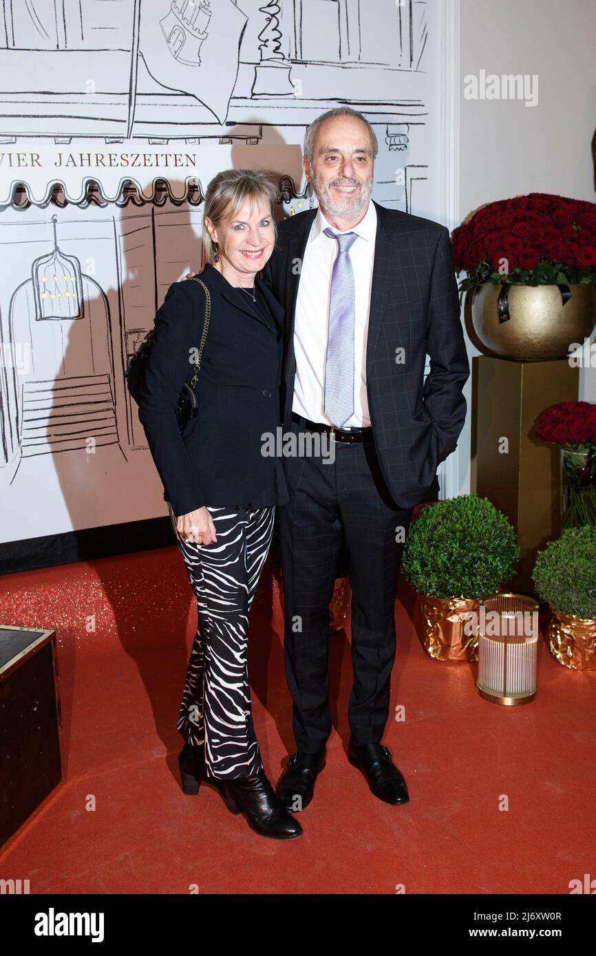 04. Mai 2022, Hamburg: Fernsehkoch Christian Rach und seine Frau Andrea ...