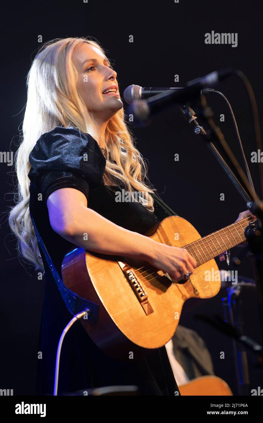 Heidi Talbot Irish Folk Sängerin und Songwriterin beim Shetland Folk ...