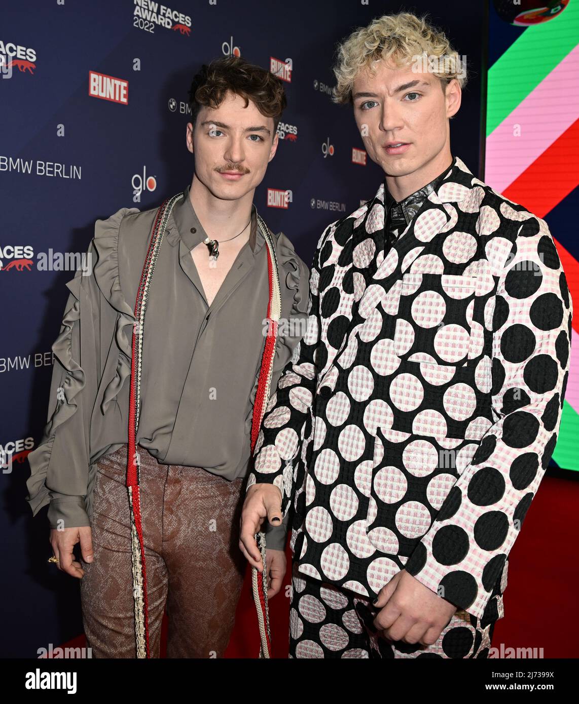 05. Mai 2022, Berlin: Heiko und Roman Lochmann vom Duo 'die Lochis' und ...
