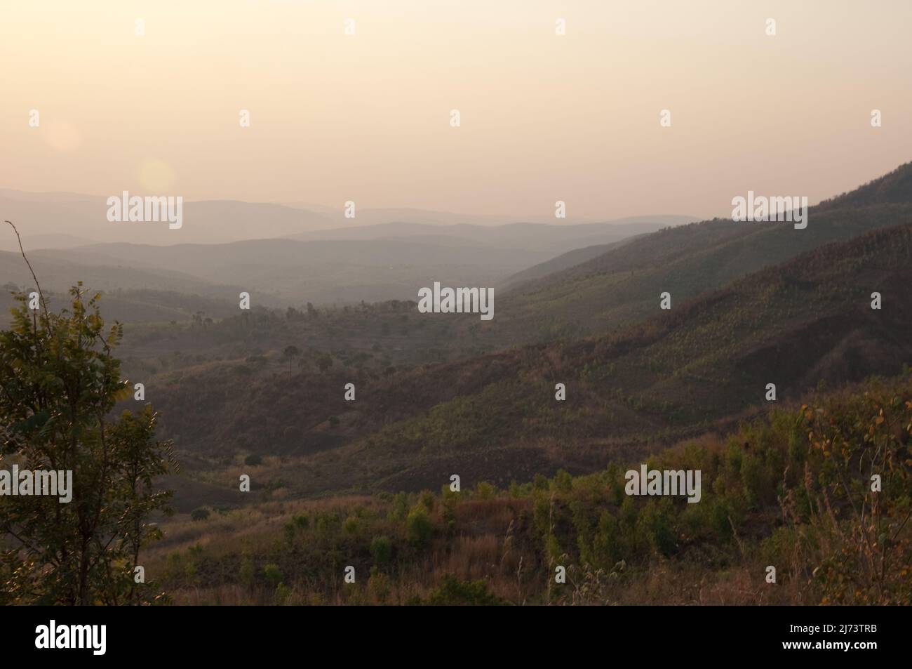 Blick vom Thyolo Escarpment, Chikwawa District, Malawi, Afrika - das ...