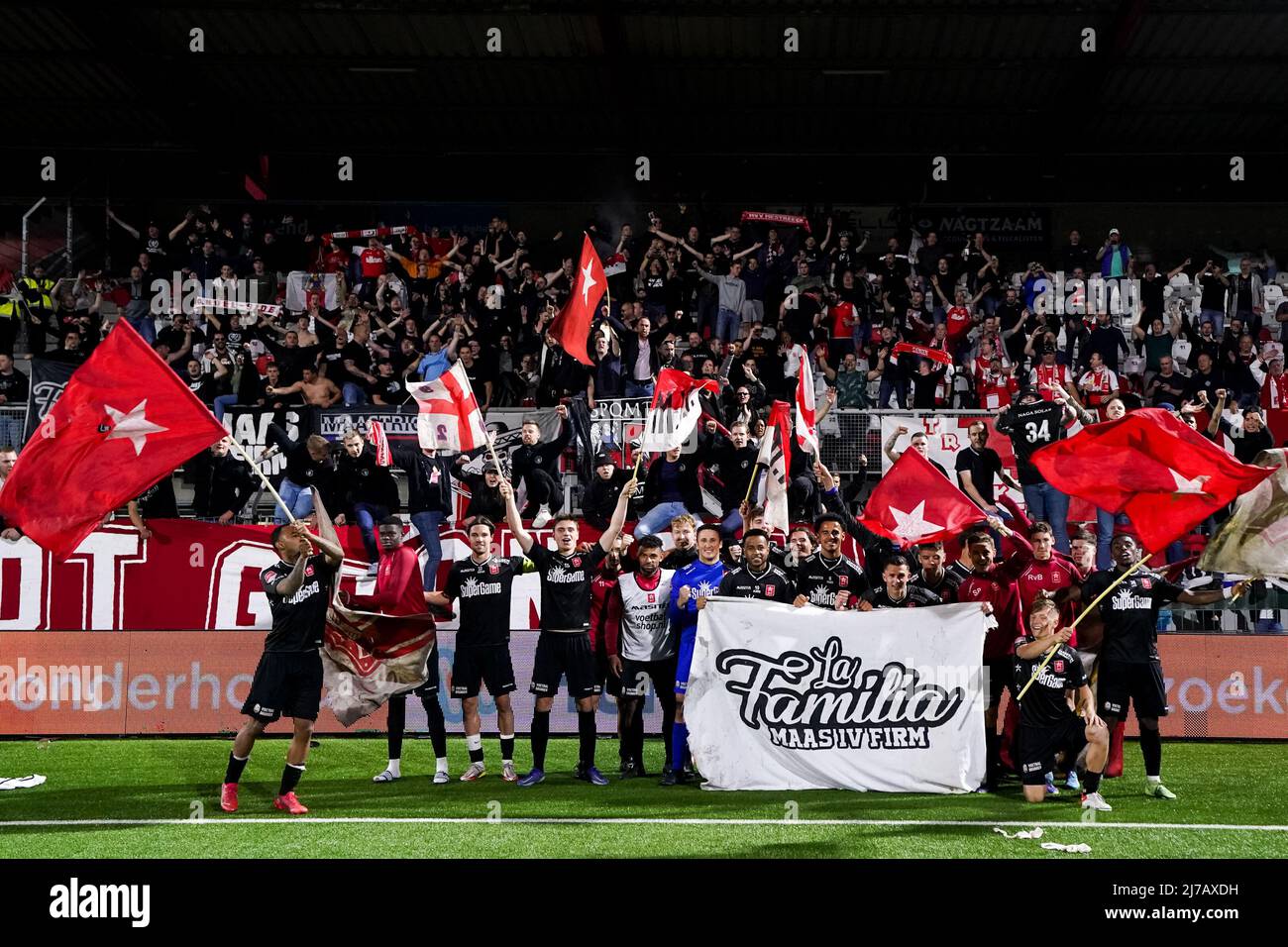 OSS, NIEDERLANDE - MAI 6: Mitchy Ntelo von MVV Maastricht, Nicky Souren ...