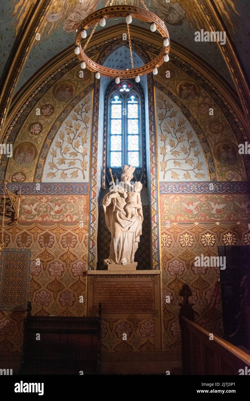 Madonna mit Kind, Loretto-Kapelle. Die Kirche der Himmelfahrt der ...