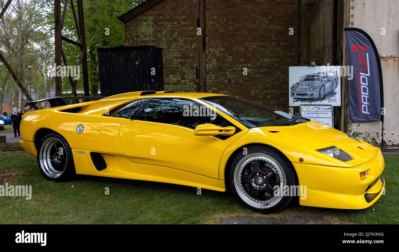 Lamborghini der 90er jahre -Fotos und -Bildmaterial in hoher Auflösung ...