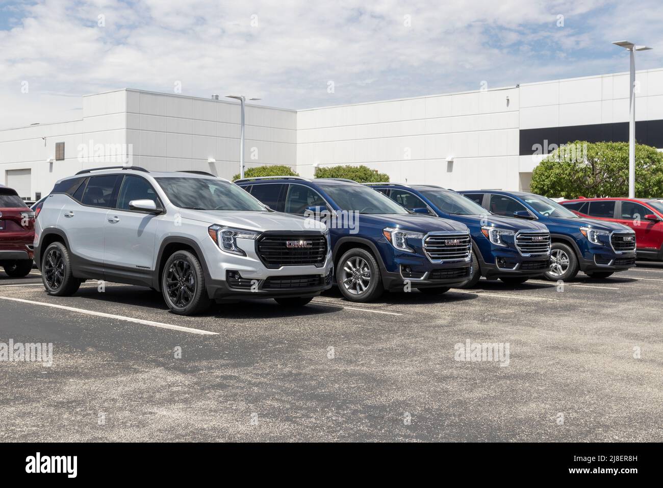 Fischer Ca Mai 2022 Gmc Terrain Suv Display Bei Einem Händler Gmc