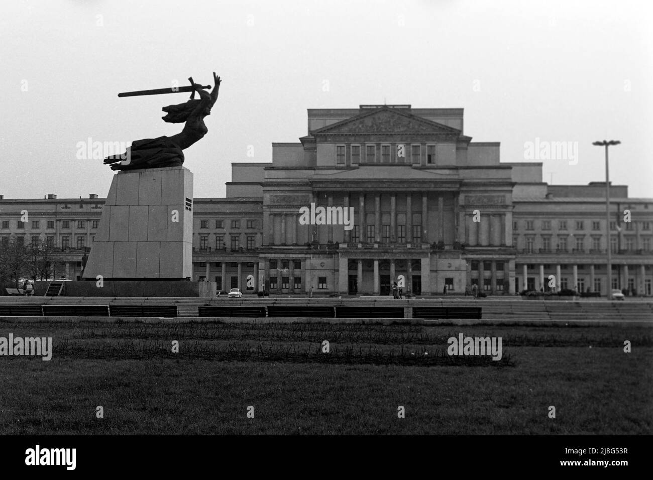 Das Denkmal der Warschauer Helden, auch Warschauer Nike an der ...