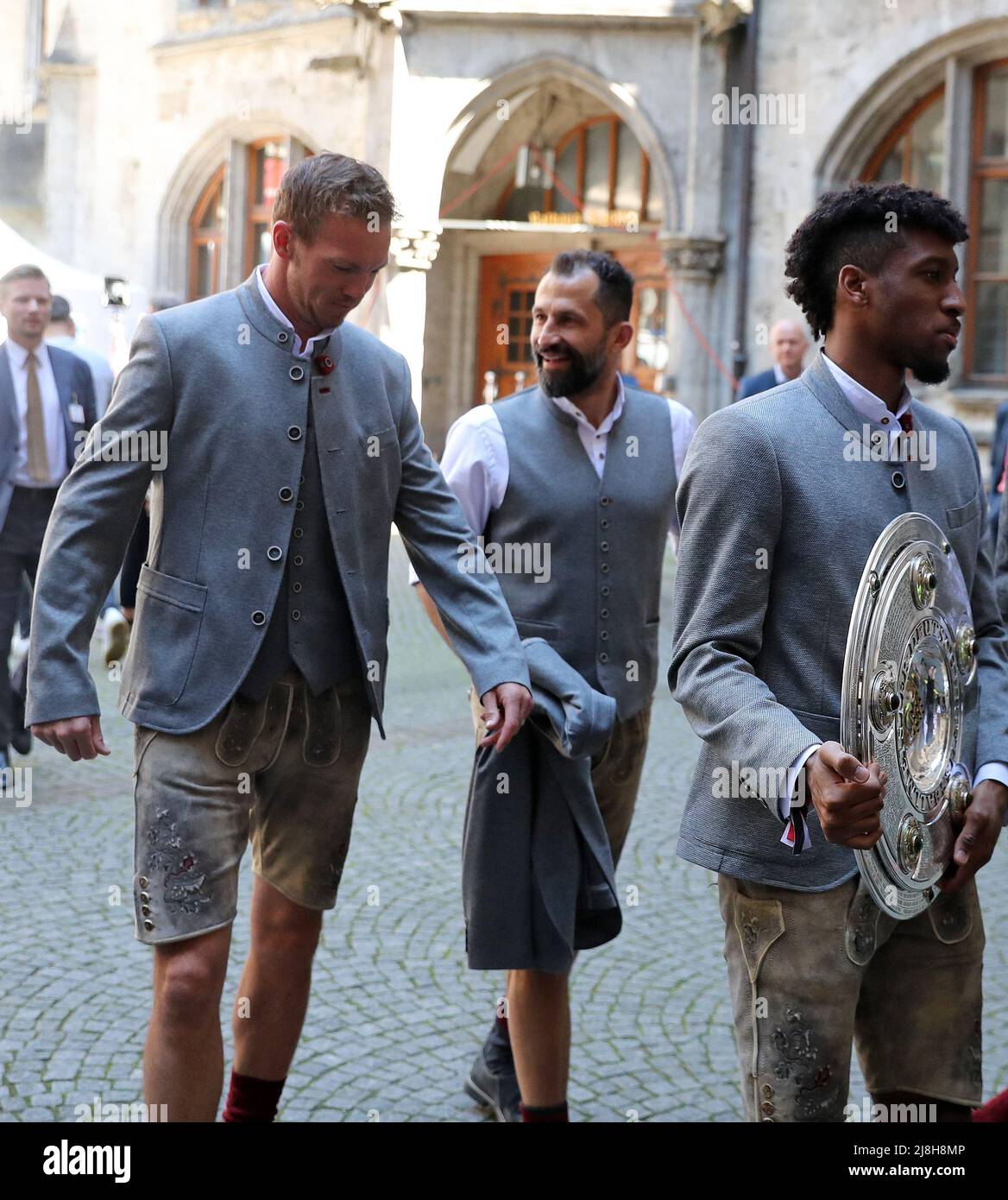 Trainer Julian Nagelsmann von Bayern München Hasan Salihamidzic ...