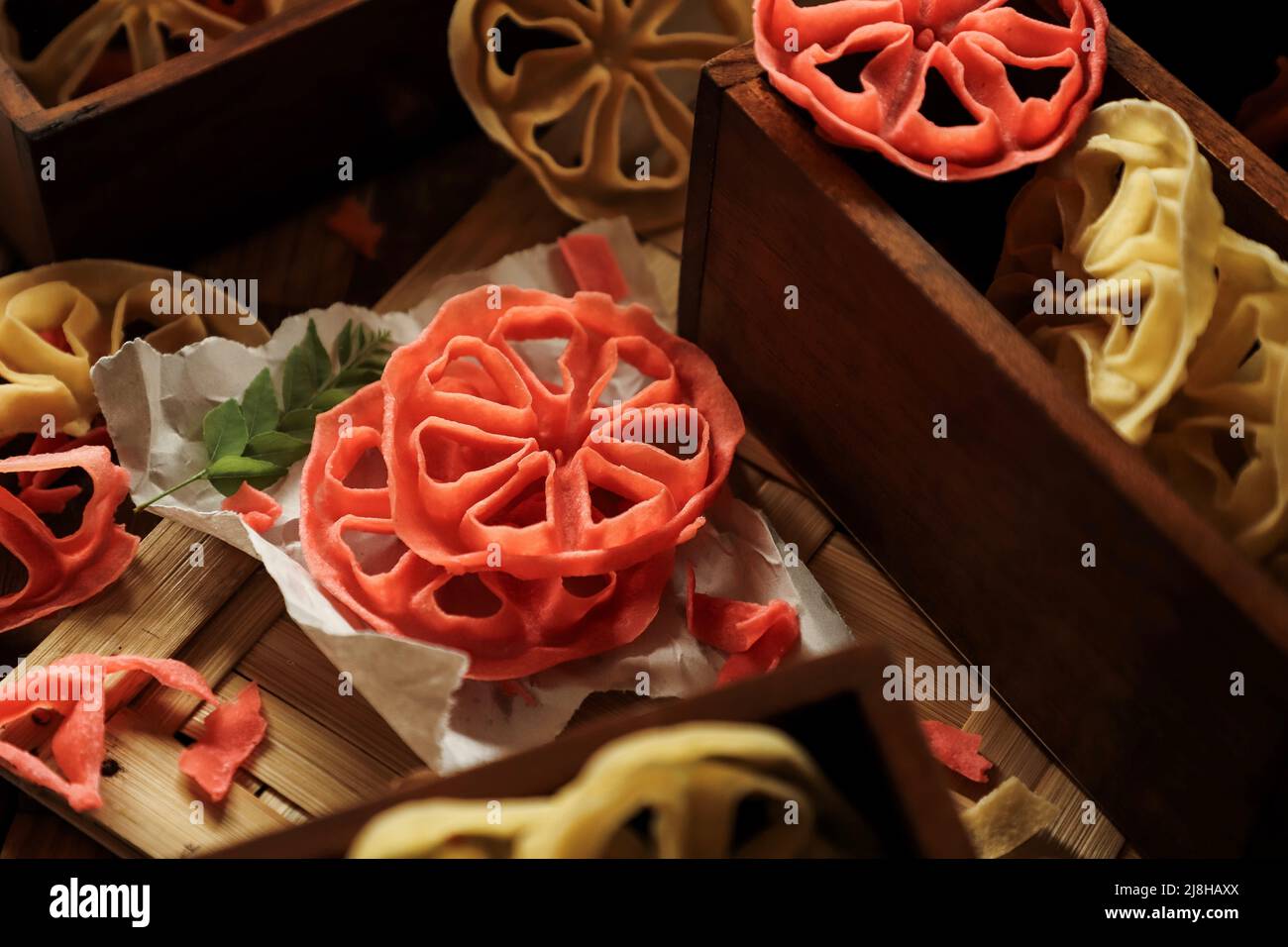 Kuih goyang -Fotos und -Bildmaterial in hoher Auflösung – Alamy
