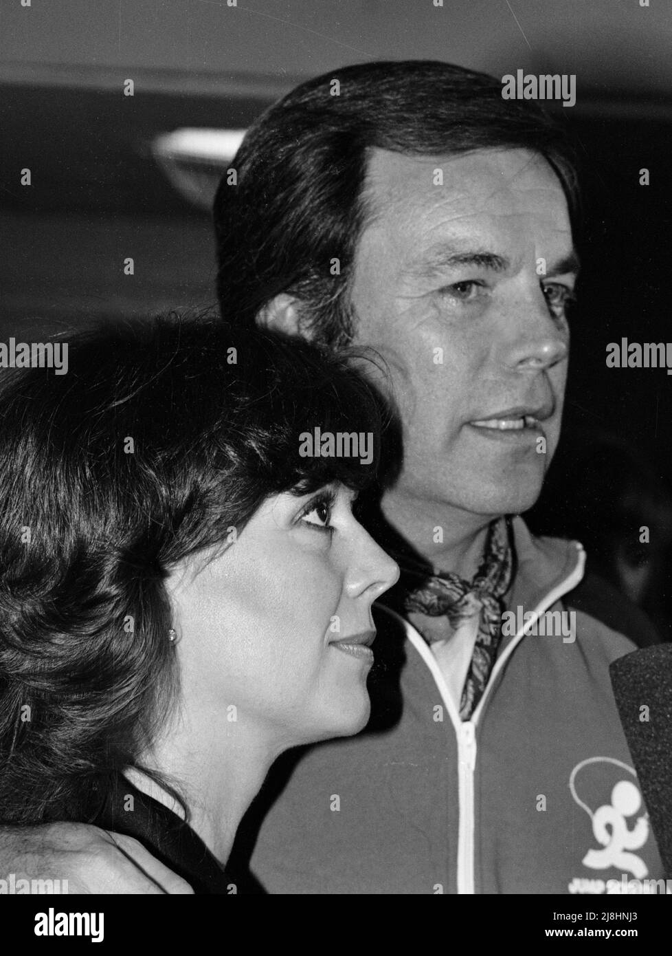 Robert Wagner und Natalie Wood bei ‘Jump Rope for Hart to Heart’ an der ...