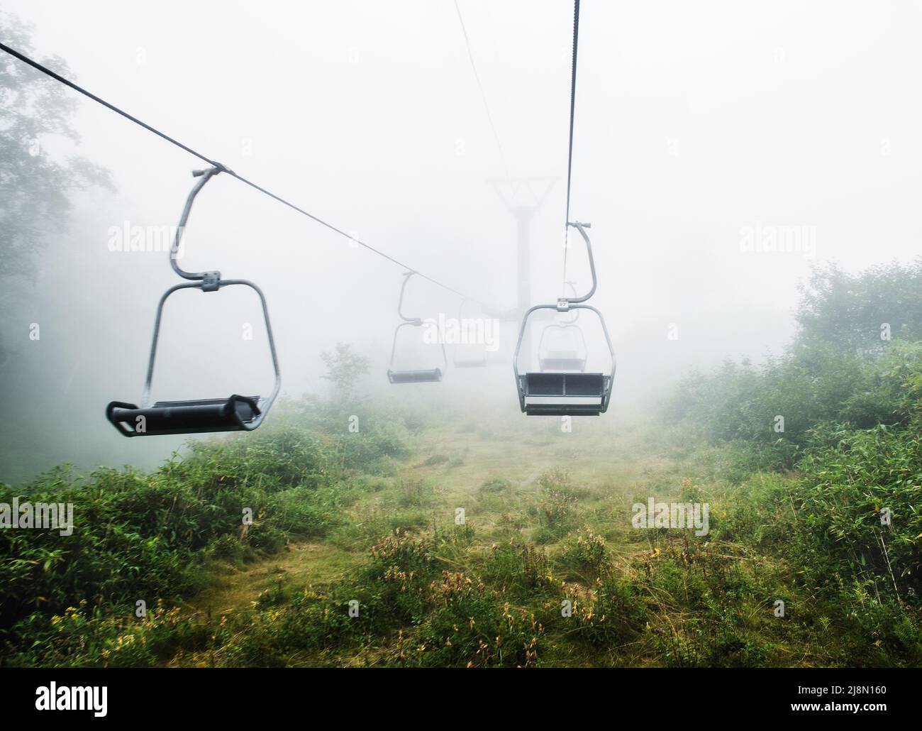 Seilbahn seilbahn seilbahn seilbahn -Fotos und -Bildmaterial in hoher ...