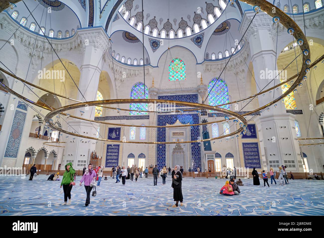 Camlica camii -Fotos und -Bildmaterial in hoher Auflösung – Alamy
