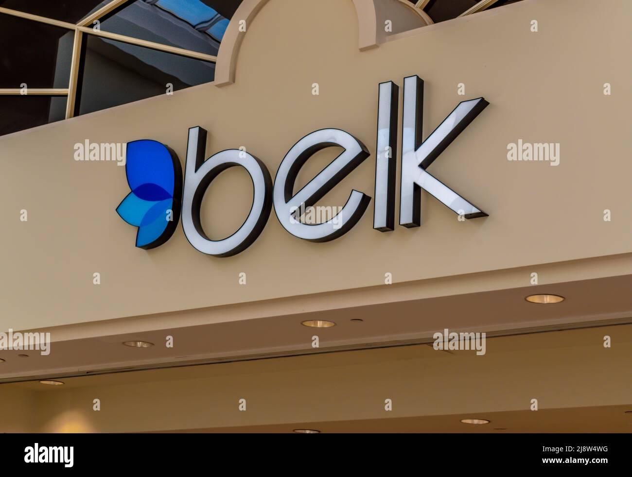 Lichter unten -Fotos und -Bildmaterial in hoher Auflösung – Alamy