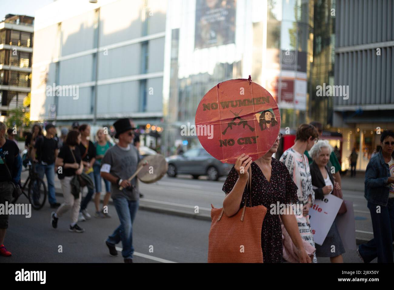 Fundamentalistisch innen -Fotos und -Bildmaterial in hoher Auflösung ...