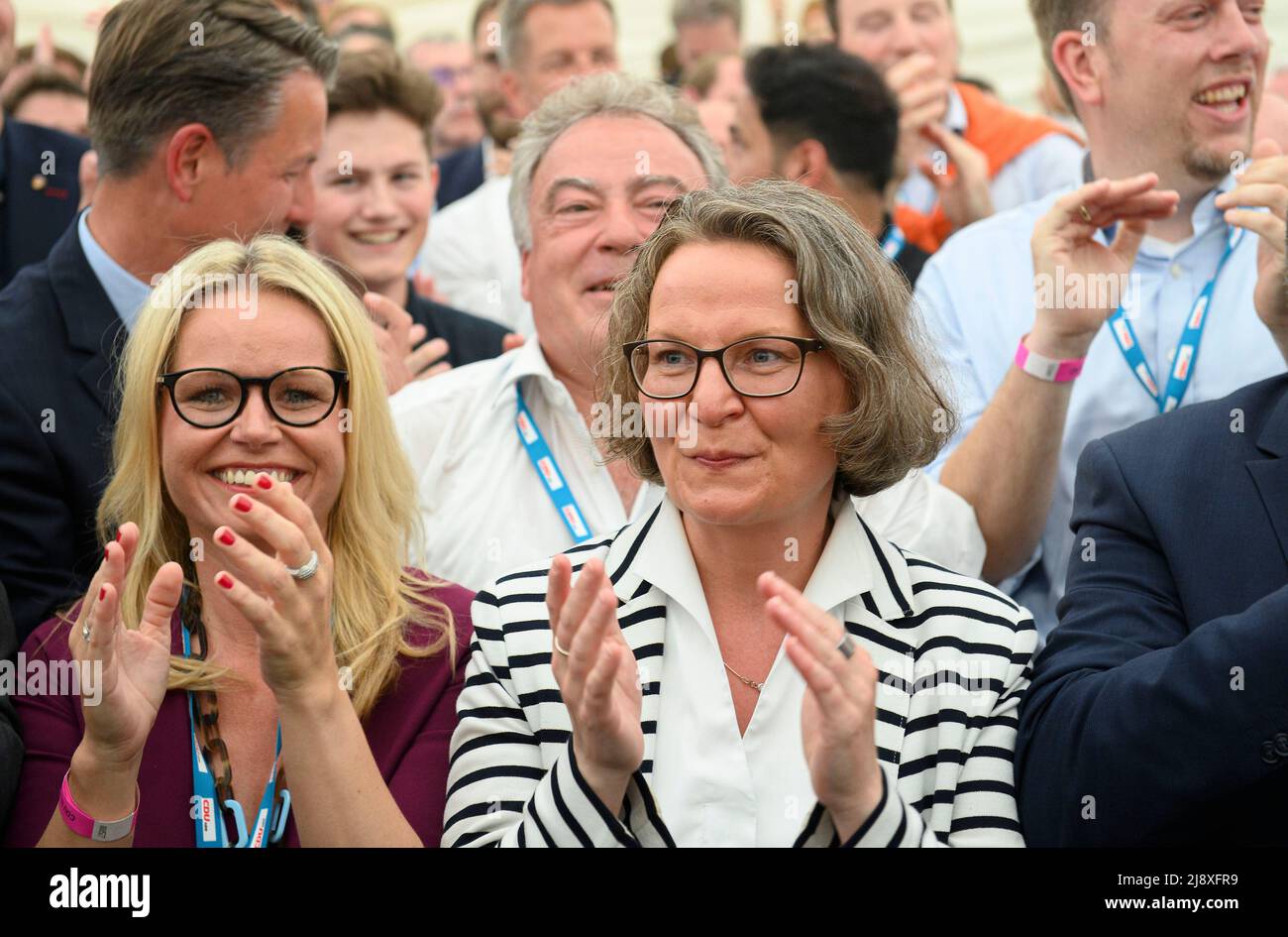 Gleichberechtigte partei Stockfotos und -bilder Kaufen - Alamy