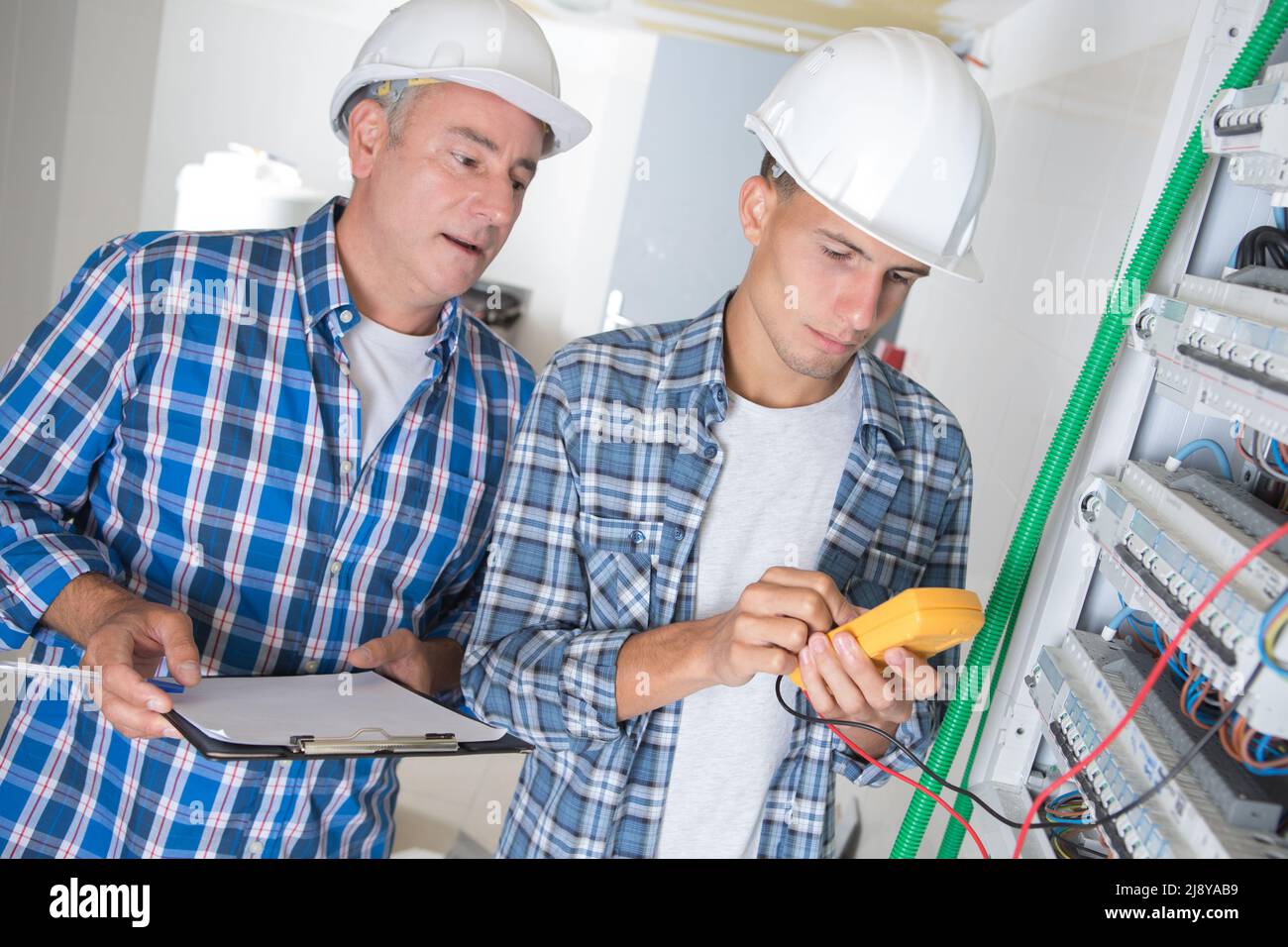 Elektrische relais -Fotos und -Bildmaterial in hoher Auflösung - Seite ...