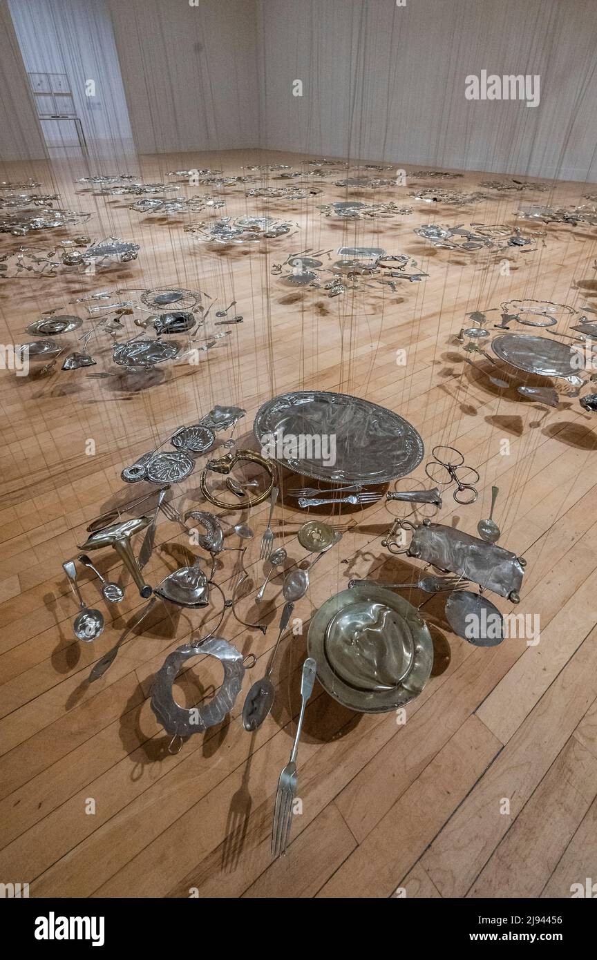 Cornelia parker ausstellung in der tate britain -Fotos und ...