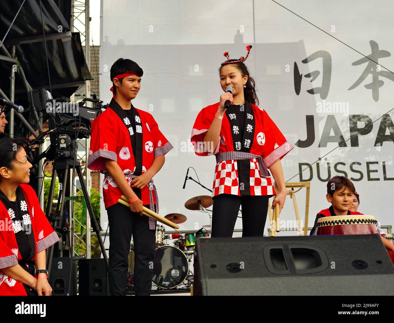 Japan-Tag 2022: Taiko Kids inszenieren Performance. Der Japan-Tag ist ...