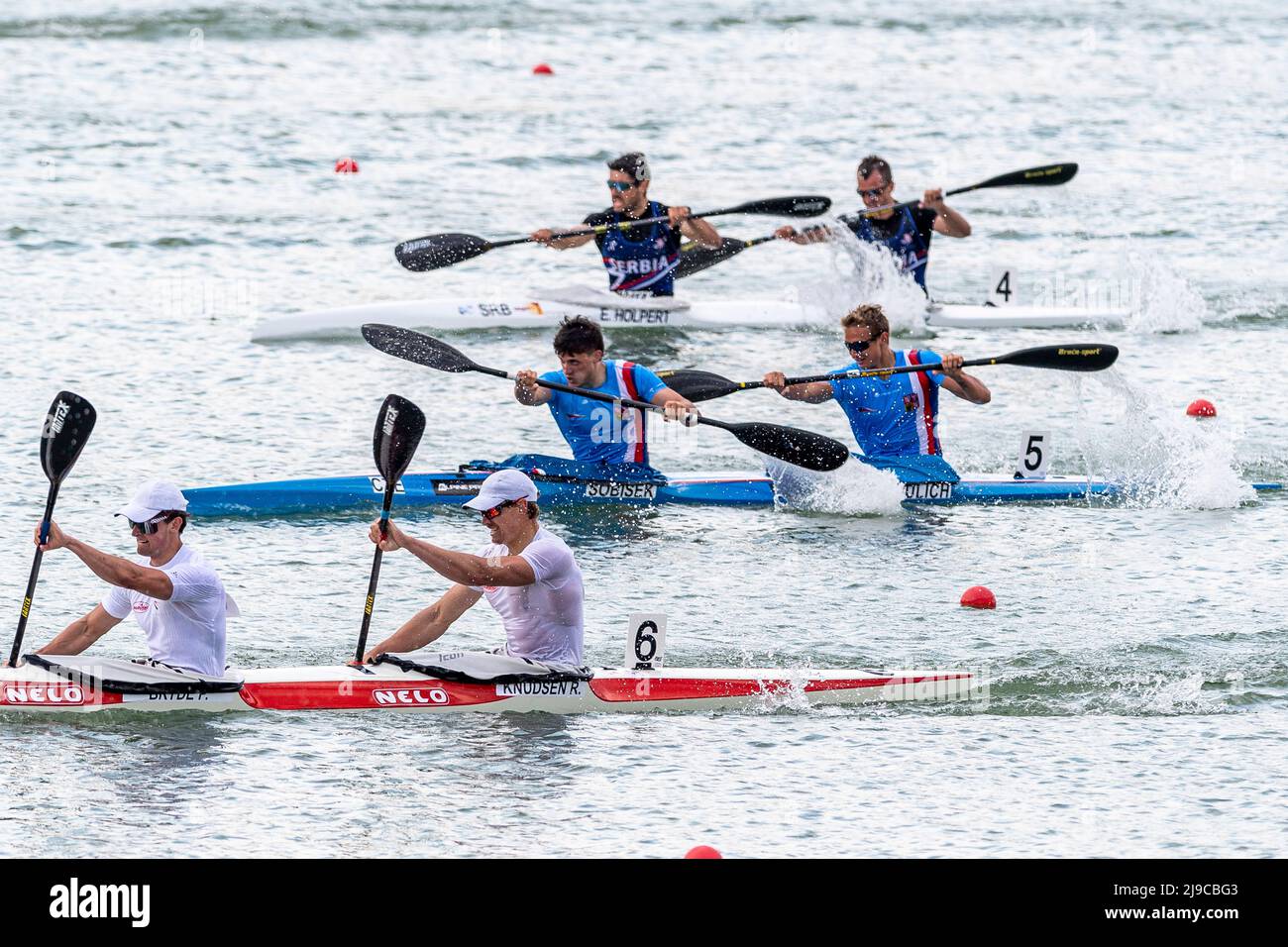 Racice, Tschechische Republik. 22.. Mai 2022. (L-R) Philip Bryde und ...