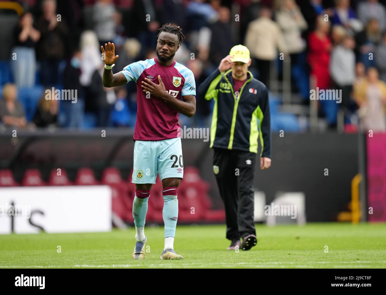 Maxwel Cornet von Burnley reagiert nach dem Premier League-Spiel in ...
