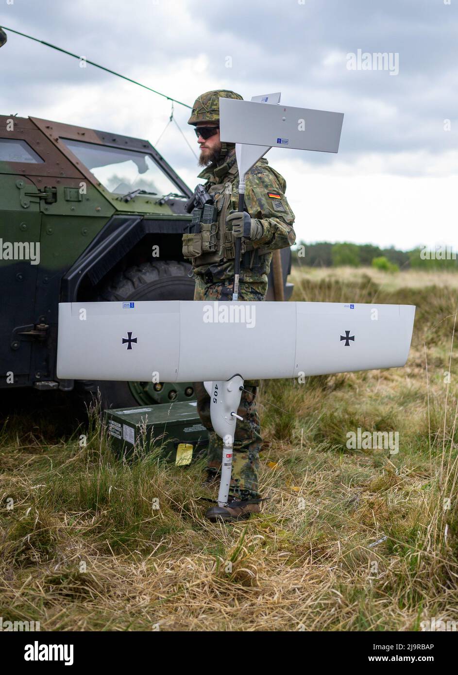 Deutsch Evern, Deutschland. 24.. Mai 2022. Ein Soldat der Bundeswehr ...