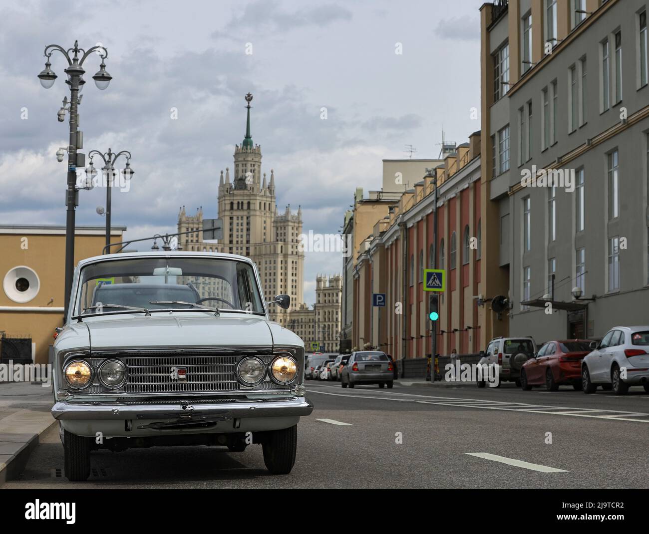 Moskvich 408 -Fotos und -Bildmaterial in hoher Auflösung – Alamy