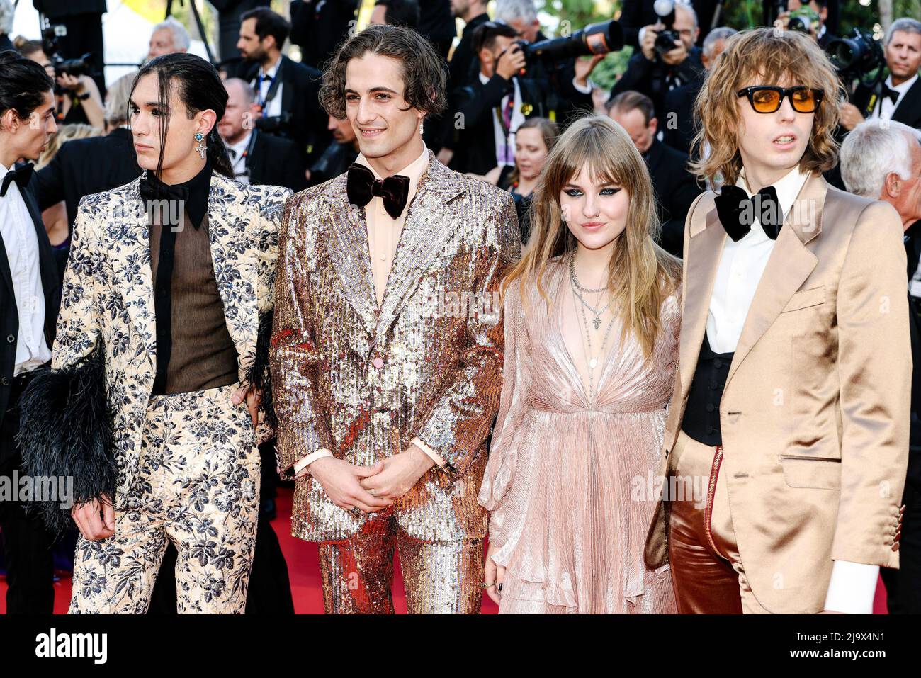 CANNES - MAI 25: Maneskin: Thomas Raggi, Victoria De Angelis, Damiano David und Ethan Torchio ...