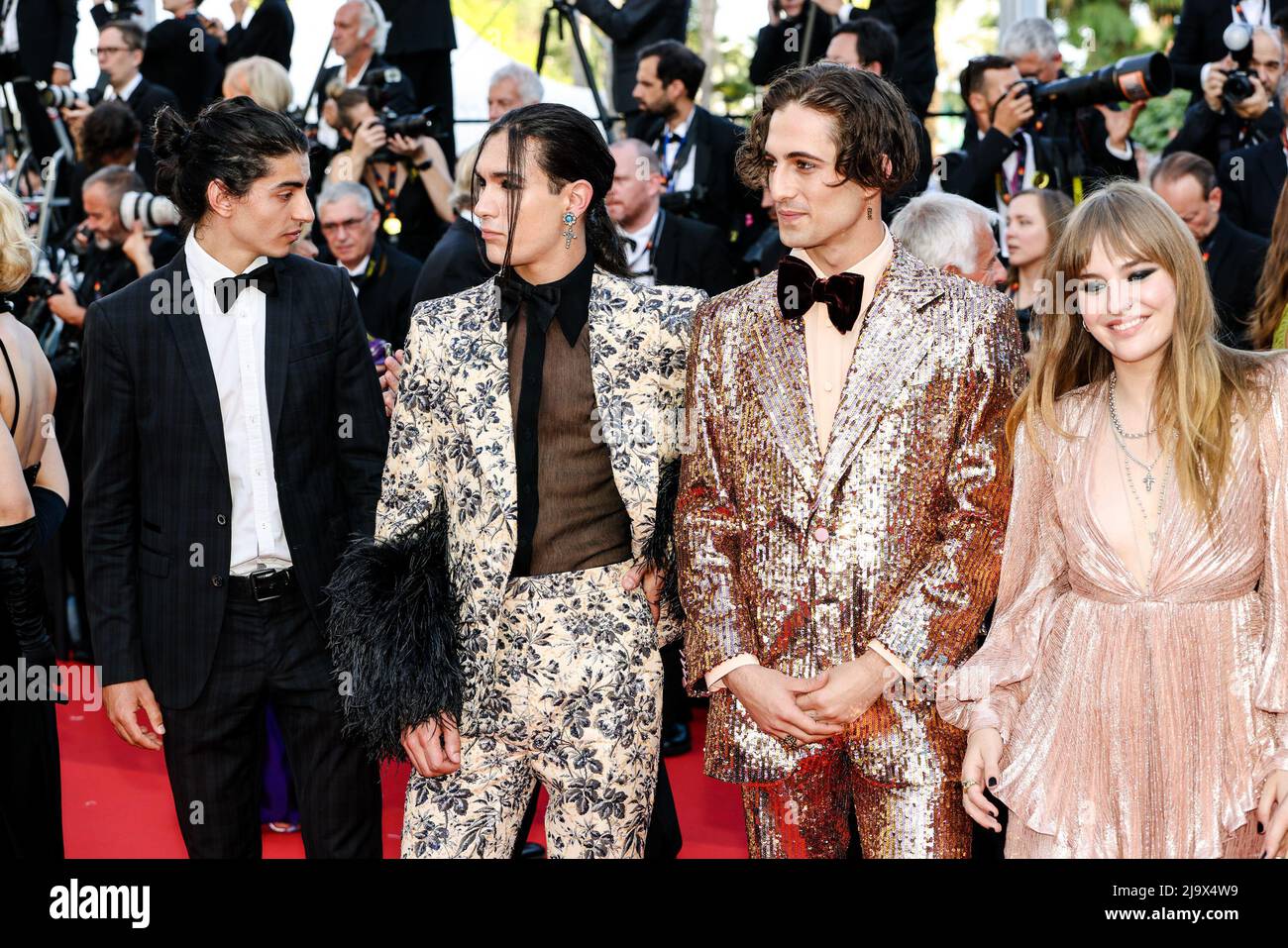 CANNES - MAI 25: Maneskin: Thomas Raggi, Victoria De Angelis, Damiano David und Ethan Torchio ...