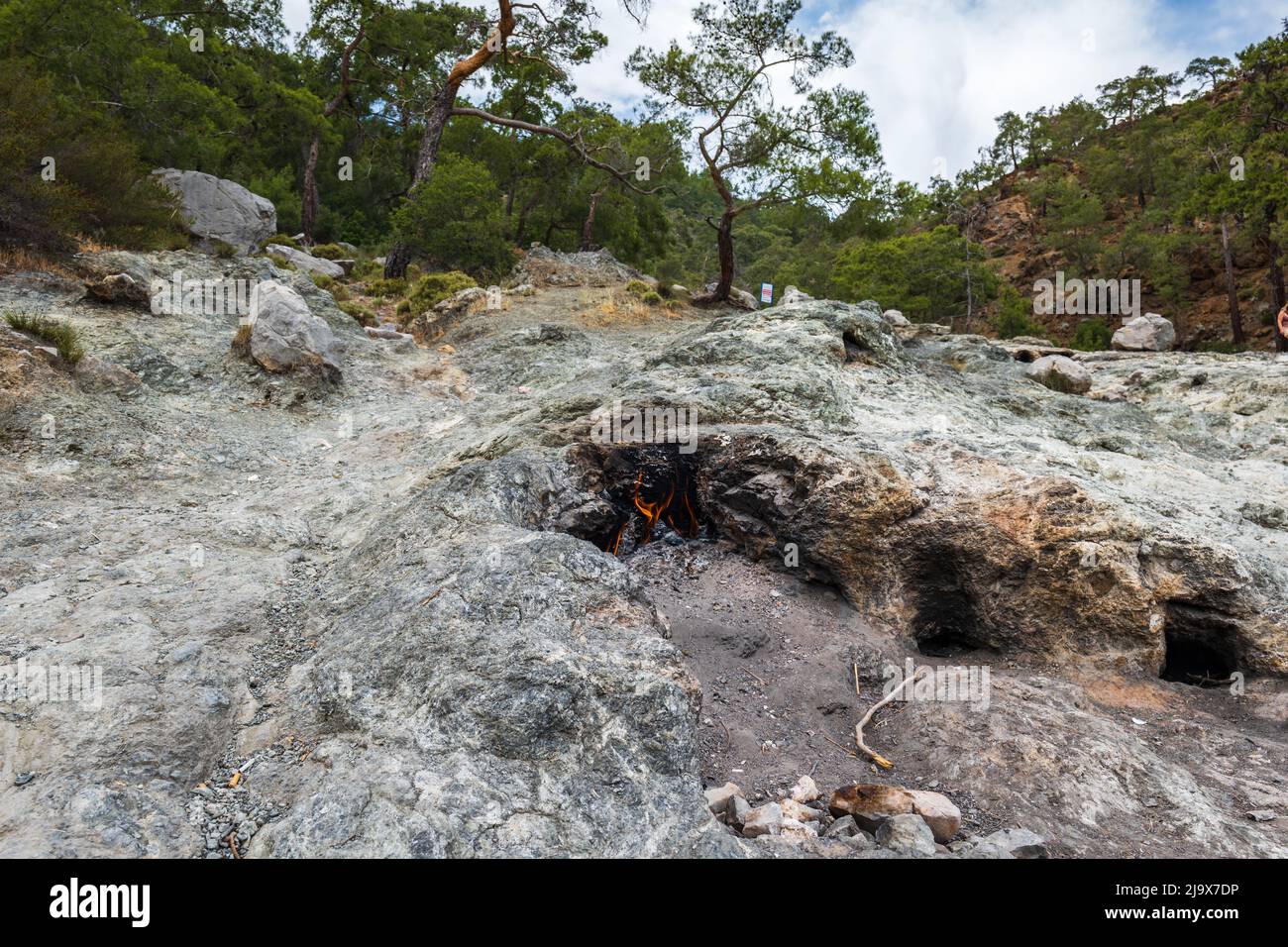 Berg Chimera ewiges Feuer, Feuer aus Erdgas in Felsen ("Yanartaş" in ...