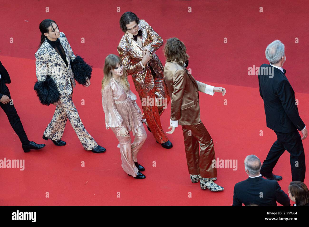 Victoria De Angelis, Thomas Raggi, Damiano David und Ethan Torchio aus Maneskin besuchen die ...