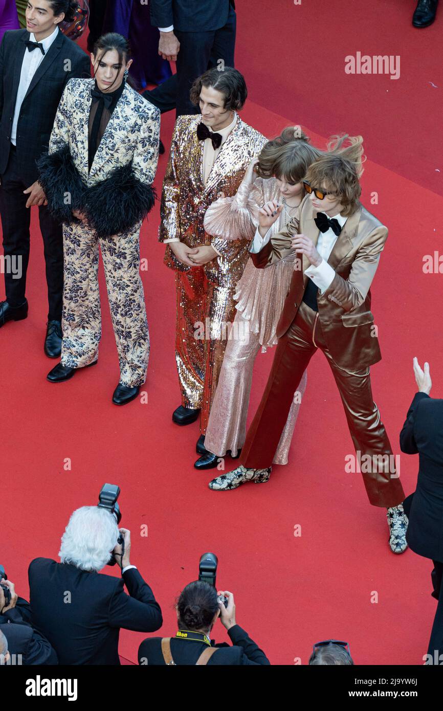 Victoria De Angelis, Thomas Raggi, Damiano David und Ethan Torchio aus Maneskin besuchen die ...