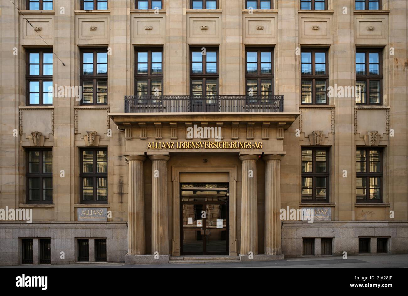 Eingangsportal der Zentrale, Altbau, Allianz-Lebensversicherungs AG ...