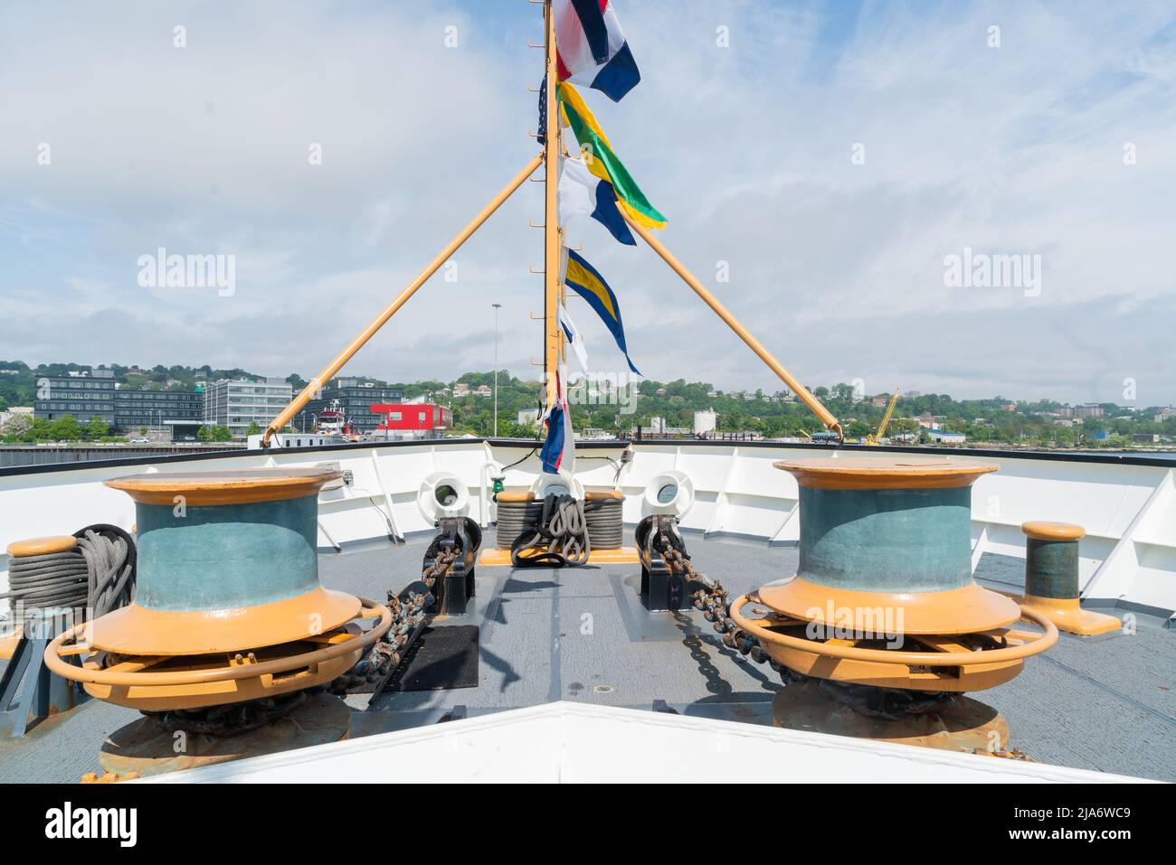 Die US-Küstenwache Sycamore, die US-Küstenwache zuverlässig und die USS ...