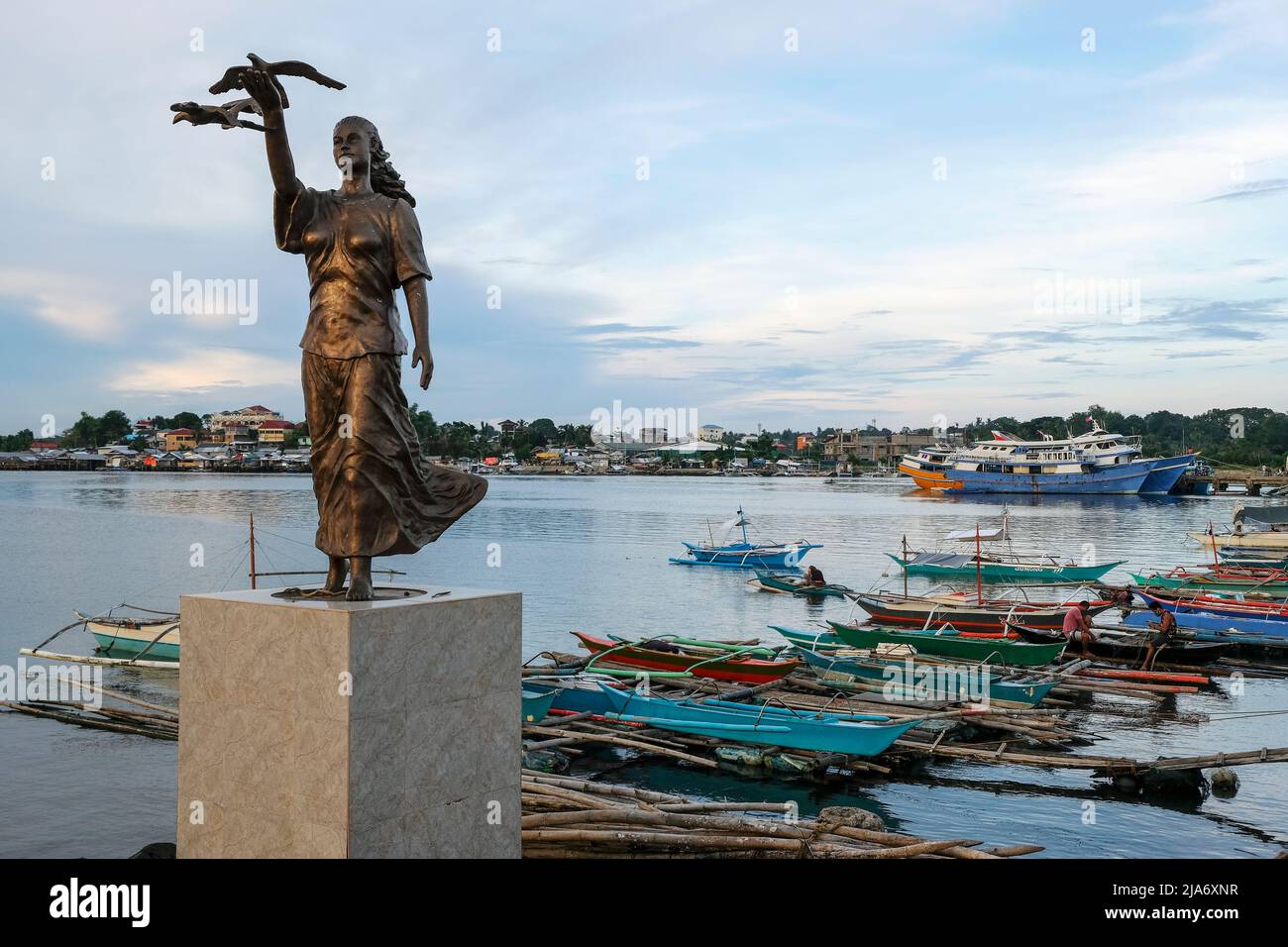 Puerto Princesa, Philippinen - 2022. Mai: Baywalk Park in Puerto ...