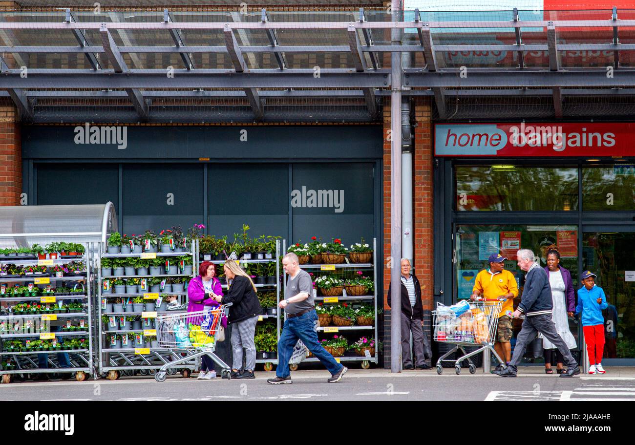 Aldi trolleys -Fotos und -Bildmaterial in hoher Auflösung - Seite 2 - Alamy