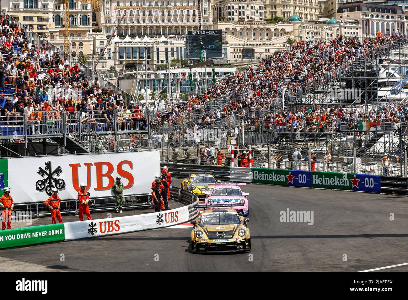 #16 Simone Iaquinta (I, Dinamic Motorsport SRL), Porsche Mobil 1 ...