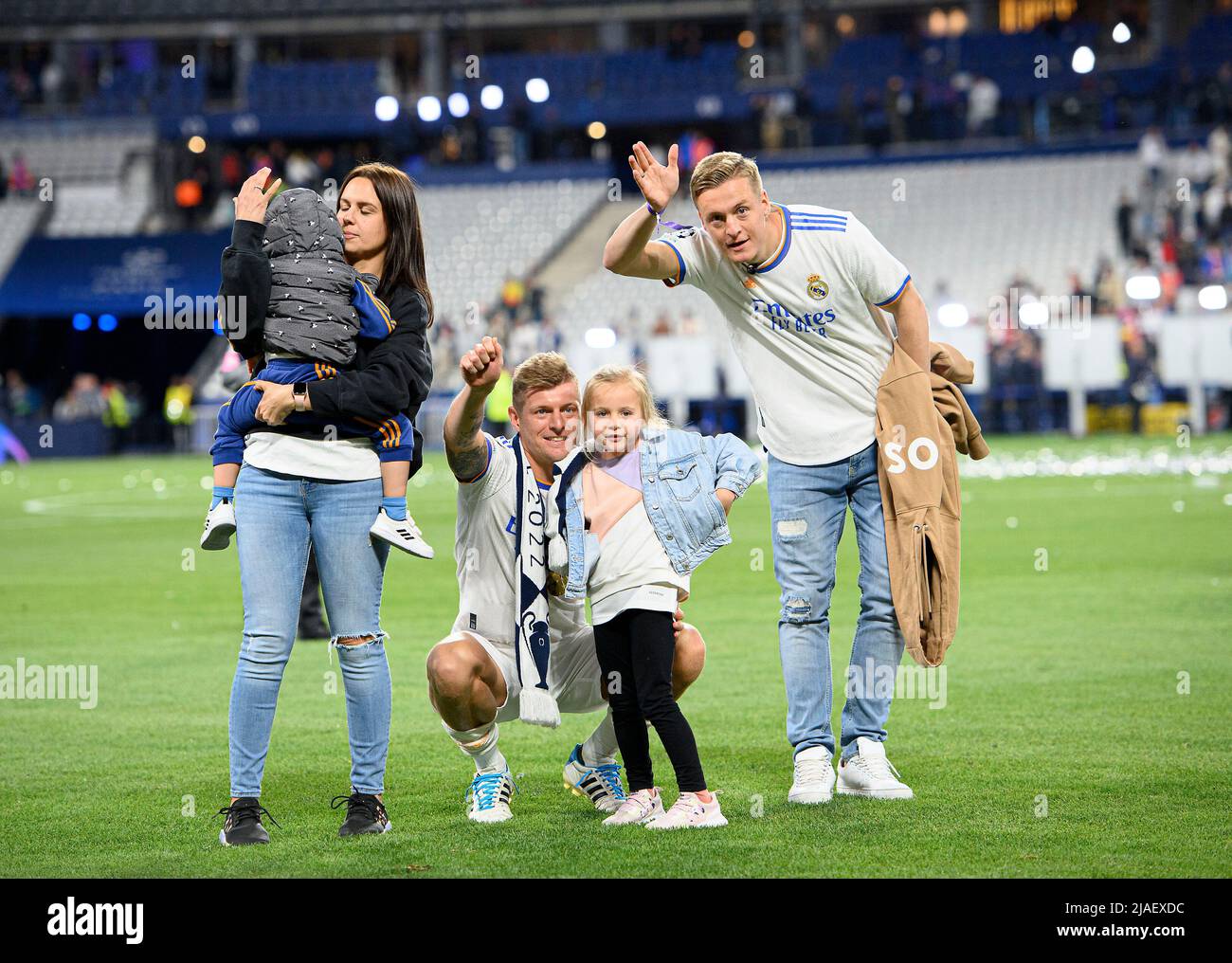 Toni kroos jessica -Fotos und -Bildmaterial in hoher Auflösung – Alamy